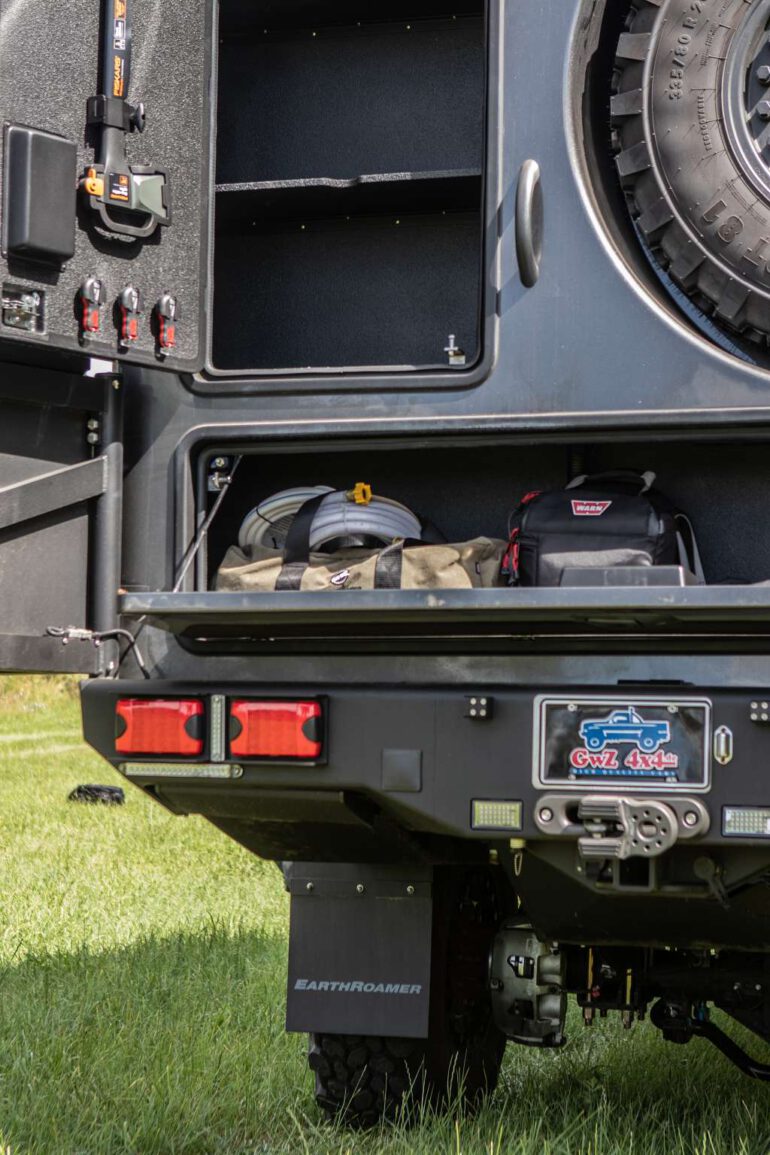 Earth Roamer Luxus Camper - vanlifemag.de