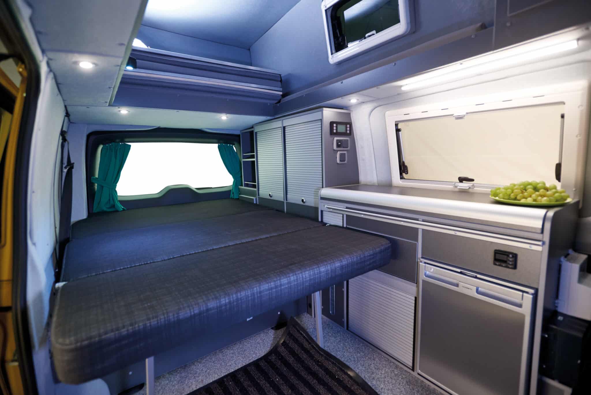 Ungewöhnlicher Mercedes Vito mit Hochdach als Campervan