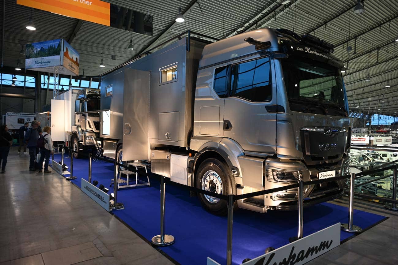 Mega Fernreisemobil auf der CMT - vanlifemag.de
