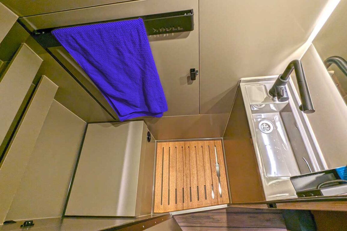 XBull: der längste Offroad-Camper ist ein 4x4-Wild-Thing - vanlifemag.de