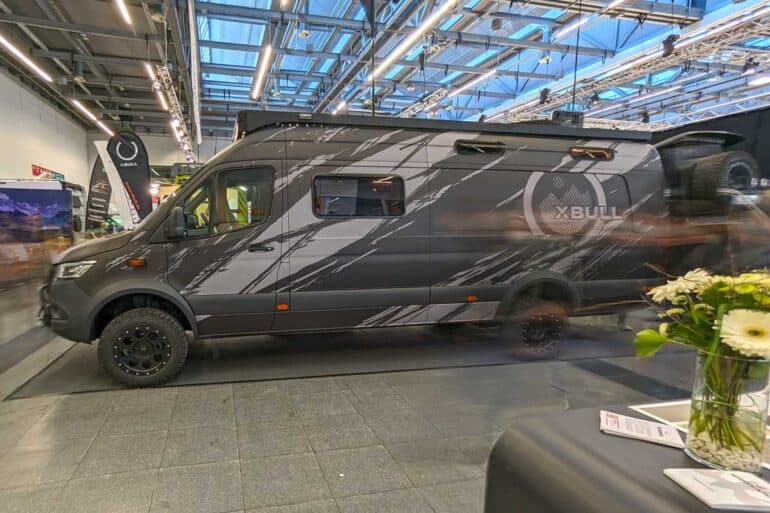 XBull: der längste Offroad-Camper ist ein 4x4-Wild-Thing - vanlifemag.de