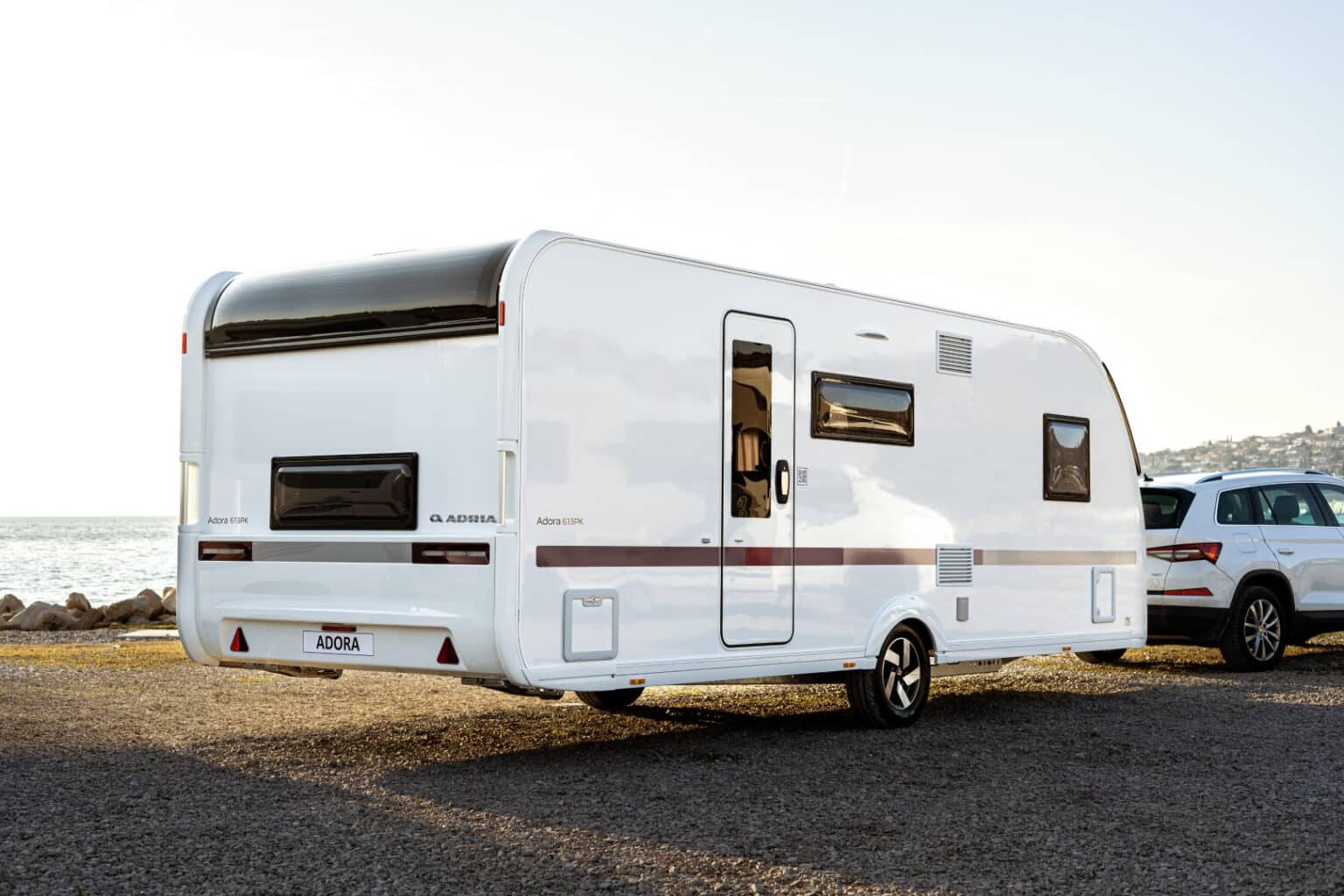 Adria Adora - moderner Wohnwagen mit zeitgemäßem Design